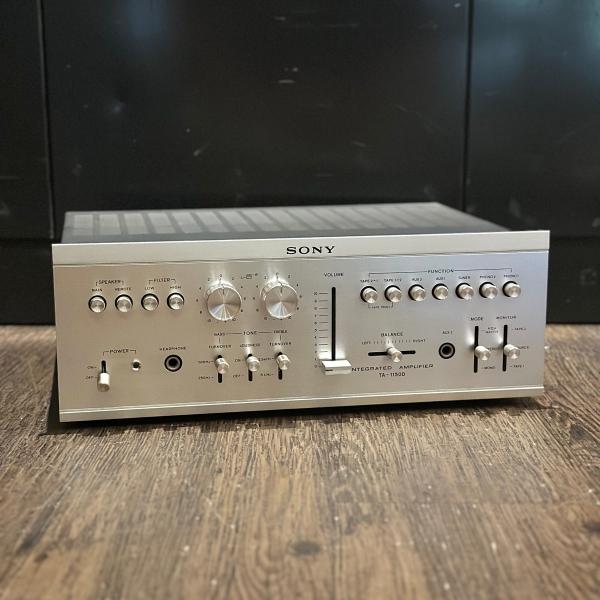 Sony製のステレオプリメインアンプ【仕様】・実効出力(両ch駆動)：35W+35W(8Ω,1kHz)/30W+30W(8Ω,20Hz〜20kHz)・外形寸法(mm)：幅400x高さ149x奥行316・重量：8.3kg