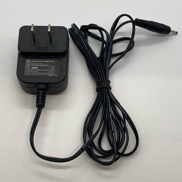 【specification】・Input: 100V-240V, AC 50/60Hz, 150mA・Output: DC 5.0V, 500mA・センタープラス