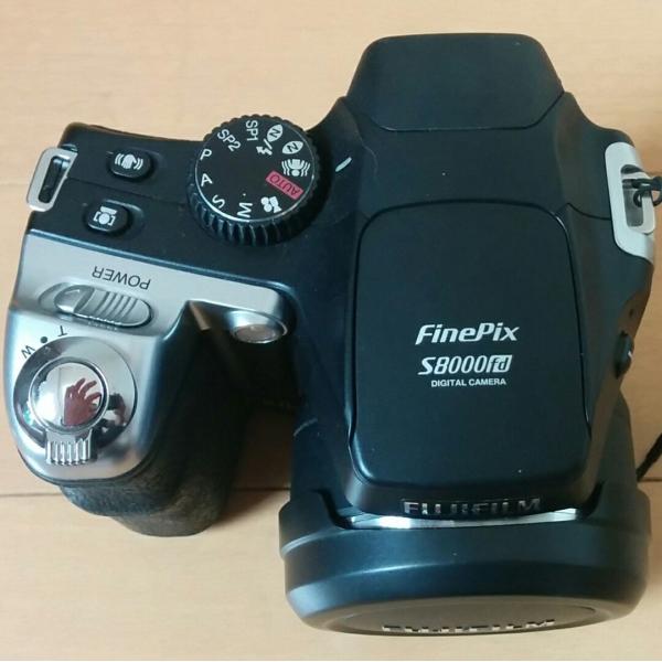 （中古品）FUJIFILM デジタルカメラ FinePix (ファインピクス) S8000fd 800万画素 光学18倍ズーム FX-S8000FD商品写真はサンプル写真となっております。写真の商品が届くわけでは御座いません。用途機能として...