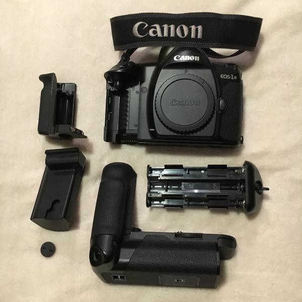 （中古品）Canon EOS-1N商品写真はサンプル写真となっております。写真の商品が届くわけでは御座いません。用途機能として最低限の付属品はお送りいたしますが取扱説明書、リモコン等含まれていない場合もございます。＊写真に対し付属品の差異の...