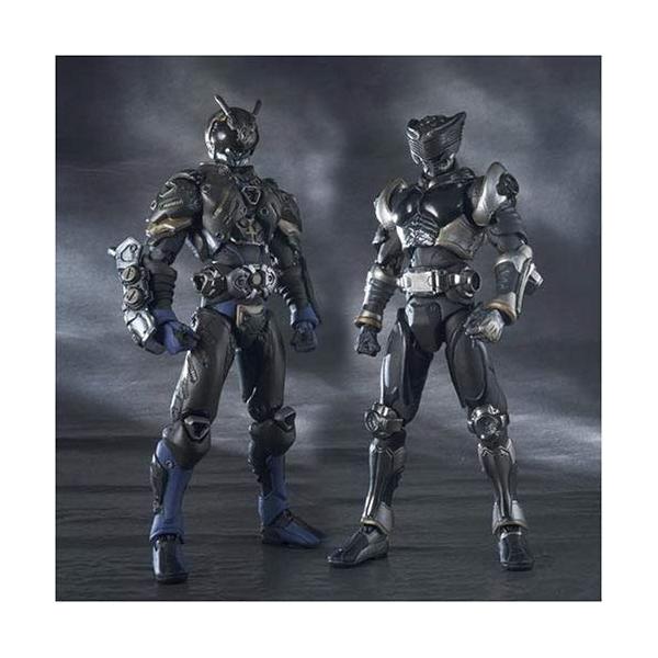 （中古品）TAMASHII NATIONS S.I.C. Vol. 25 オルタナティブ &amp; 仮面ライダーリュウガ商品写真はサンプル写真となっております。写真の商品が届くわけでは御座いません。用途機能として最低限の付属品はお送りいた...
