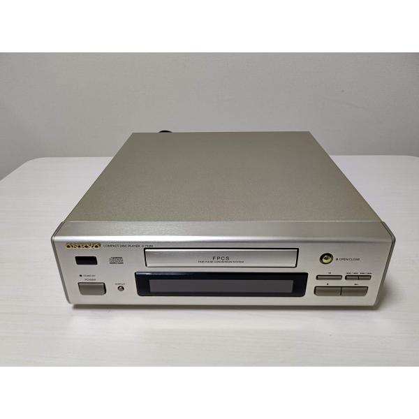 （中古品）ONKYO INTEC275 CDプレーヤー C-722M(S)商品写真はサンプル写真となっております。写真の商品が届くわけでは御座いません。※通常の中古品のほか、メーカーにて動作点検・調整された「整備済み品」でお届けする場合がご...