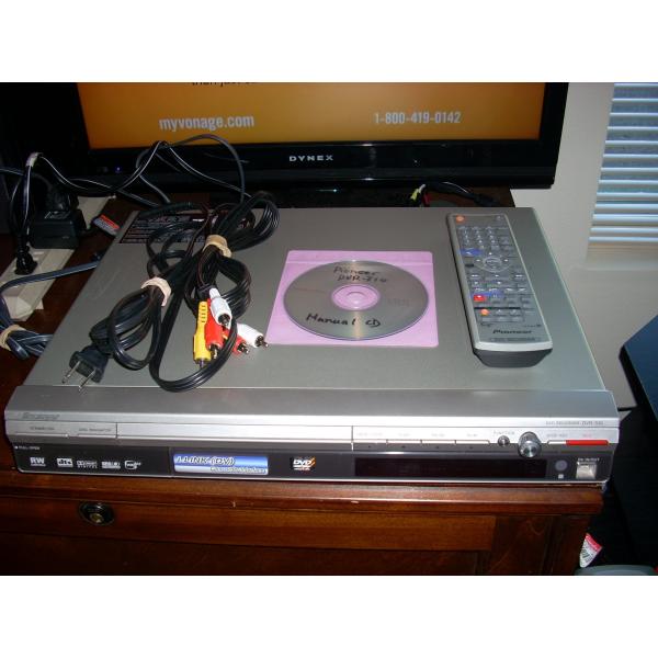 （中古品）Pioneer DVR-310-S DVDレコーダー商品写真はサンプル写真となっております。写真の商品が届くわけでは御座いません。用途機能として最低限の付属品はお送りいたしますが取扱説明書、リモコン等含まれていない場合もございます...