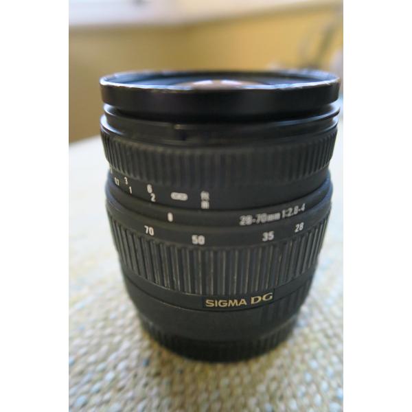 （中古品）シグマ 28-70mm F2.8-4 DG キヤノン用商品写真はサンプル写真となっております。写真の商品が届くわけでは御座いません。用途機能として最低限の付属品はお送りいたしますが取扱説明書、リモコン等含まれていない場合もございま...