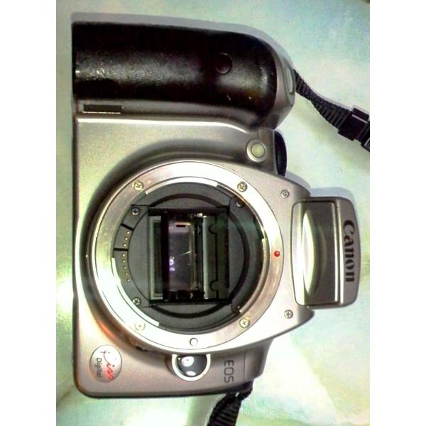 （中古品）Canon EOS Kiss デジタル・レンズキット(ブラック)EF-S18-55mm F3.5-5.6 USMセット商品写真はサンプル写真となっております。写真の商品が届くわけでは御座いません。用途機能として最低限の付属品はお送...