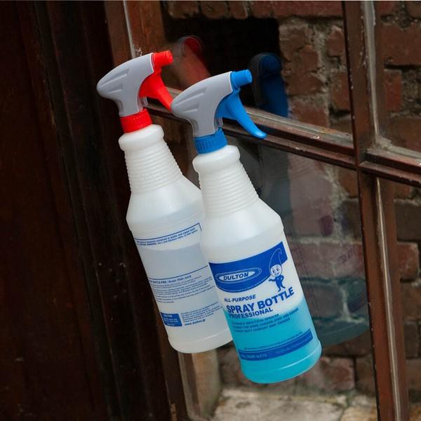 ダルトンのトレードマーク"D-BOY"がちょこんとあしらわれた、大容量のスプレーボトル。 タフに使える頑丈なボトル、快適なグリップ感のノズルで、気合を入れた大掃除や趣味のガーデニングに大活躍。 ノズルを回すと霧と直射の切り替えができます。 ...