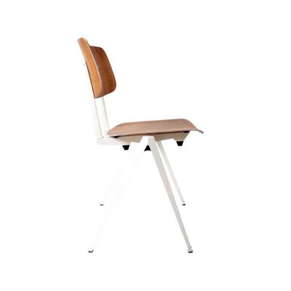 オランダのミッドセンチュリーのスタイルを確立させたインテリア家具メーカー「Galvanitas(ガルファニタス)」のスタッキングチェア。S.21スタッキングチェアは連結することが可能なユニークなチェア。積み上げることはもちろんですが横につな...