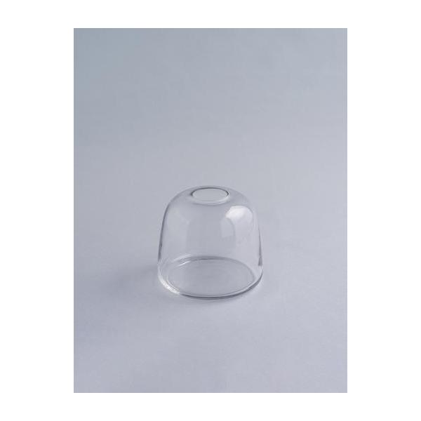 ［※お取り寄せ商品です※］クリアガラスの透明感を生かしたガラスベースシリーズ「DOMU(ドム)」。シンプルだけど愛らしい丸みを帯びたフォルムが特徴的です。「DOMU ガラスベース S」は、ころんとした形のミドルサイズベース。すこし大きめだけ...