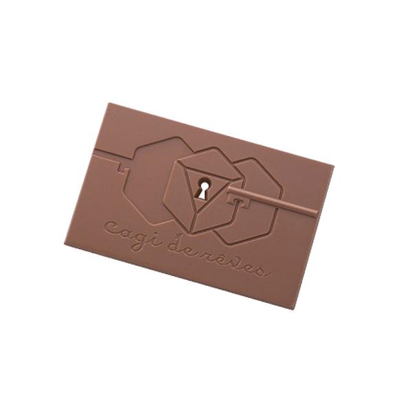 内容1枚力強いカカオの香りが特徴。甘さ控えめの大人のミルクチョコレート。※クール便は選択式となっております。夏季などクール便をご希望の方はご注文時にクール便を選択下さい。