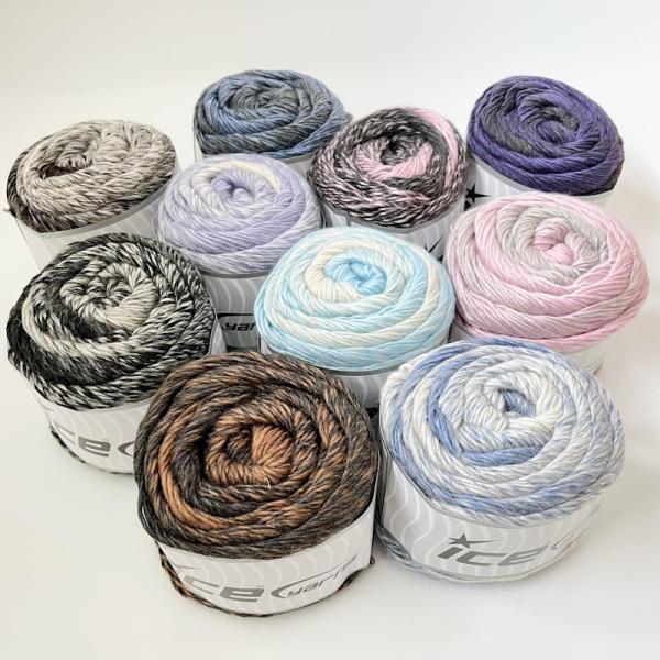 【発売日：2022年12月18日】:::MATERIAL:::ウール50%・アクリル50%:::COLOR:::オプションよりお選びください:::SIZE:::重さ：約150ｇ長さ：約420m使用針：4-5mm(棒針6-8号・かぎ針7/0-...