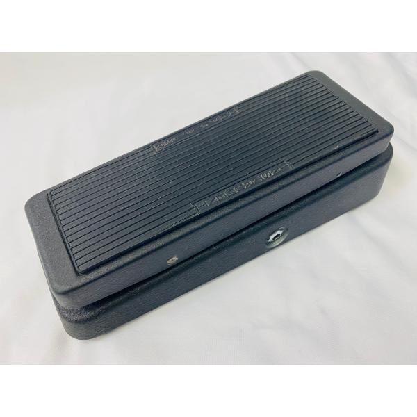 ■JIM DUNLOP GCB-95 CRYBABY WAH ジムダンロップ クライベイビー ワウペダル エフェクター■特徴JIM DUNLOP GCB-95 CRYBABY WAHは、ロック史に刻まれてきた王道ワウサウンドを体感できる、ま...