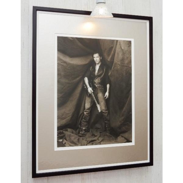 ●ブルース・スプリングスティーン/アートフォトの額装品●Bruce Springsteen.New York 1992　Photo by Herb Ritts●アートフォト・サイズ 約37cmx27cm●額/木製 ブラック/アクリル仕様　外...