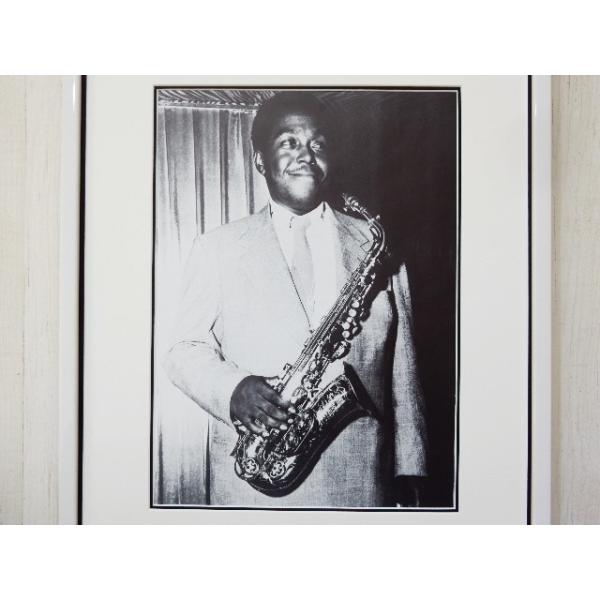 ●チャーリー・パーカー/アートピクチャーの額装品●アートピクチャーサイズ（約36cmx26cm） ●額/木製/ダブルマット/アクリル・ガラス仕様　外枠寸法　約52cｍｘ43cｍ　専用箱、吊下げ備品付●ご指定の無い場合は画像1.ホワイト額で額...