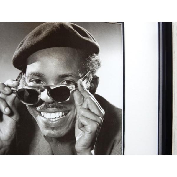 ●バブス・ゴンザレス/New York 1948/アートピクチャーの額装品●アートピクチャーサイズ（約25cmx20cm）●額/木製/ブラック/アクリル仕様　外枠寸法　約44cｍｘ37cｍ　専用箱、吊下げ備品付●2mmアクリル板で軽量、安全...