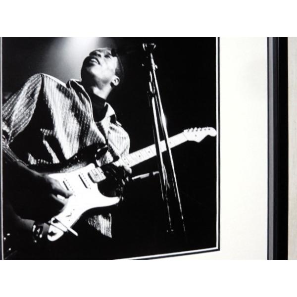 ●バディ・ガイ/アートピクチャーの額装品 ●Buddy Guy.Cambridge.Massachusetts.1963●アートピクチャーサイズ（約28cmx21cm）●額/木製/ブラック/アクリル仕様　外枠寸法　37cｍｘ44cｍ　