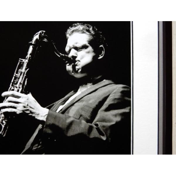 ●Zoot Sims Paris.1958/アートピクチャーの額装品●アートピクチャーサイズ（約25cmx25cm）●額/木製/ブラック/アクリル仕様　外枠寸法　37cｍｘ37cｍ 専用箱、吊下げ備品付●額装仕様　ホワイト＆ブラック/シルバ...