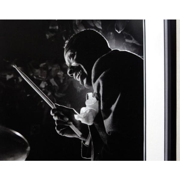 ●Kenny Clarke/ Royal Roost. New York 1948/アートピクチャーの額装品●アートピクチャーサイズ（約31cmx24cm）●額/木製/ブラック/アクリル仕様　外枠寸法　約44cｍｘ37cｍ  専用箱、吊下げ...