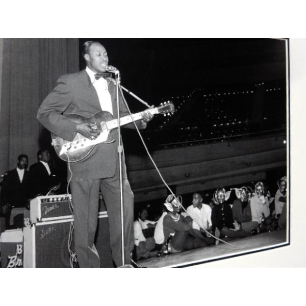 ●ジミー・リード/メンフィス1960/アートピクチャーの額装品 ●Framed　Jimmy Reed.Ellis Auditrium.Memphis 1960●アートピクチャーサイズ（約28cmx21cm）●額/木製/ブラック/アクリル板仕...
