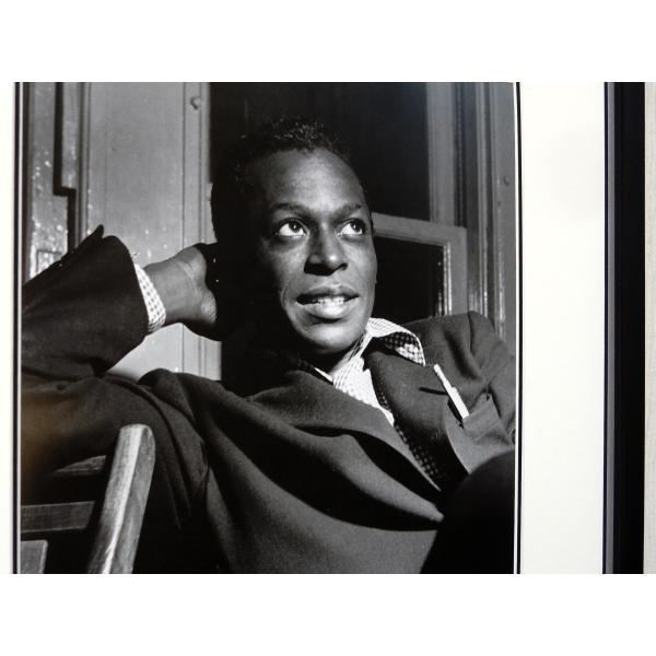 ●マイルス・デイビス/Miles Davis volume One And Two Album Session Photo 1952/アートピクチャーの額装品●アートピクチャーサイズ（約36cmx26cm） ●額装仕様　ホワイト＆ブラック/...