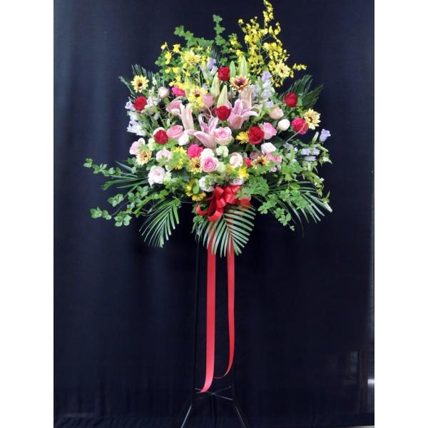 季節のお花で当店の専門スタッフが心を込めておつくりします。こちらはおまかせで、北上市内配達限定のご注文受付となりますのでご了承下さい。基本的にお届け希望日3日前までのご注文をお願いします。その他用途、色彩などご希望がある場合はお問合せ下さい...