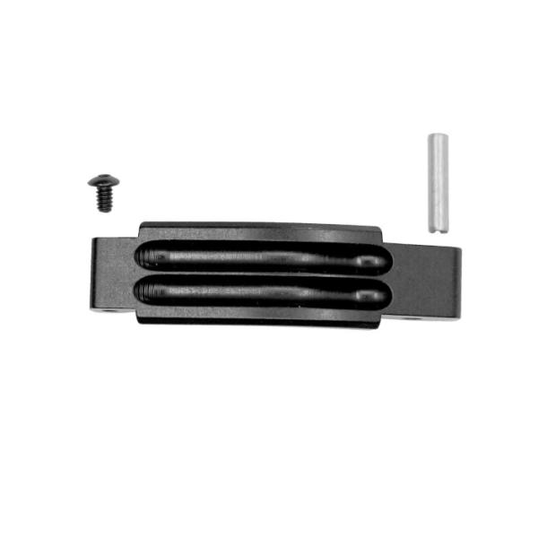 翻訳純正トリガーガードの直接交換用です。ERGOトリガーガードは、外側に2つの丸みを帯びたチャンネルが特徴で、ほとんどのAR-15グリップにフィットするように設計されています。あなたのライフルにカスタム感を与え、ユニークな視覚的アピールをす...