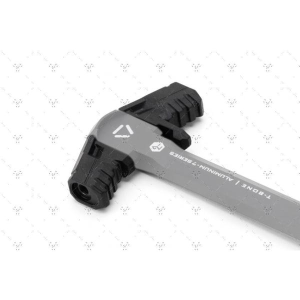 Strike Insdustries T-BONE チャージングハンドル用 オプションラッチポリマー製テンダーロイン/ショート: (右側)-長さ: 22.00mm (0.87インチ)-幅: 22.5mm (0.89インチ)-高さ: 11.5...