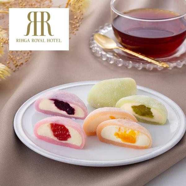 国産シャインマスカット、福岡県産あまおう苺、マンゴー、ブルーベリーのジャムをオーストラリア産クリームチーズと北海道産マスカルポーネチーズを使用したクリームで閉じ込め、甘さ控えめの滑らかな食感のもちもち大福生地で包みましたギフト プレゼント ...