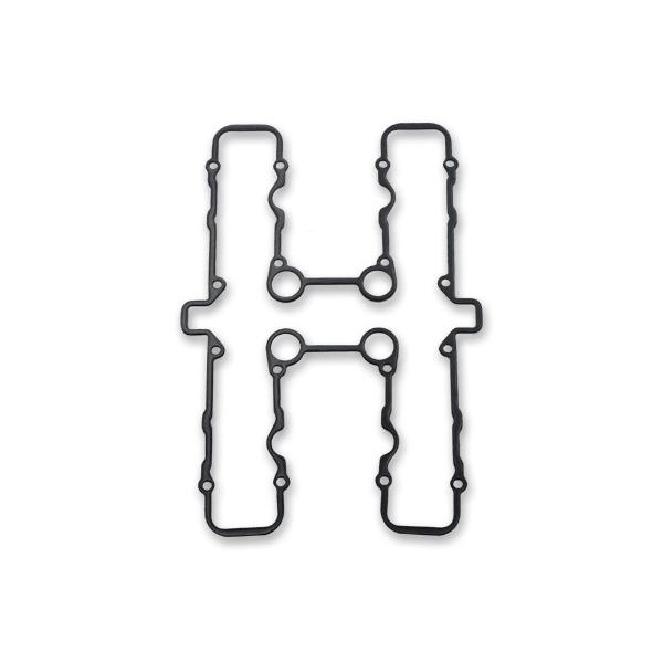 近年の低粘度オイルにも対応する高い耐オイルリーク性能を持つ最新グラファイト系複合材を採用。エンジンに組み込み一定の油脂を吸収することで自己膨張し、低面圧においても優れたシール性を発揮します。72-78年のZ/KZ(丸ヘッド)に適合します。