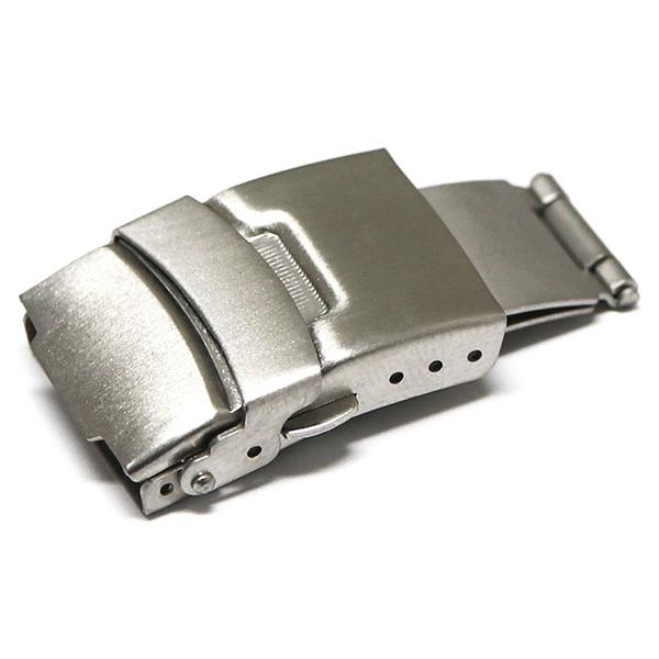 腕時計メタルバンド用三つ折れバックル。両サイドをプッシュしてオープンするセーフティーロックがついたダブルロックタイプになります。サイズ展開は16mm、18mm、20mm、22mmとなります。スプリングバーと着脱工具を付属しております。*ヒン...