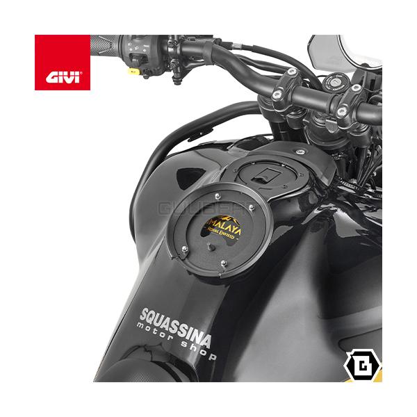 GIVI BF92は、TANKLOCK / TanklockEDシリーズのタンクバッグを装着するための車種専用フランジです。車体ごとに専用設計されたフランジにより、高いフィッティング精度と安定した装着性を実現します。タンクバッグは、TANK...
