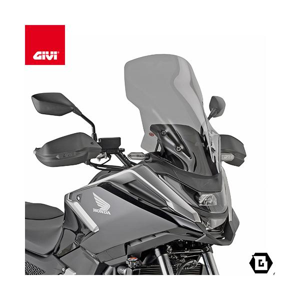GIVI D1217Sは、車種専用スクリーンです。本スクリーンは追加部品無しで、純正スクリーンから本スクリーンに付け替えることが出来ます。スクリーンサイズは、52.5 x 37 cm (高さ x 横)となっており、純正スクリーンより12.5...