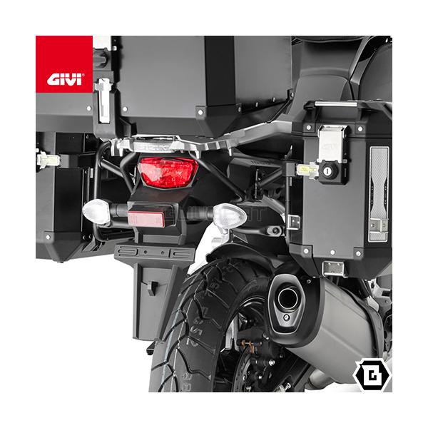 GIVI PL3105CAMは、サイドケース TREKKER OUTBACKシリーズを装着するためのサイドケースホルダーです。直径18mmのスチール合金で構成されており、耐久性のあるホルダーです。【適合車種】SUZUKI Vストローム 10...