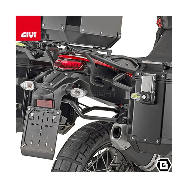 GIVI PLO2145CAMは、TREKKER OUTBACKシリーズ サイドケースを装着するためのMONOKEY CAM-SIDE サイドケースホルダーです。直径18mmの管状スチールのフレームで構成されており、TREKKER OUTB...