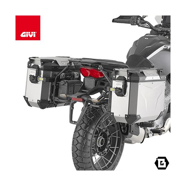 GIVI PLO8208CAMは、TREKKER OUTBACKシリーズ サイドケースを装着するためのMONOKEY CAM-SIDE サイドケースホルダーです。直径18mmの管状スチールのフレームで構成されており、TREKKER OUTB...
