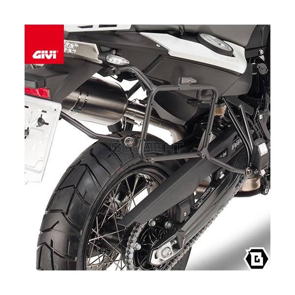 GIVI PLR5103は、MONOKEYサイドケースまたはRETRO FITケースを装着するためのラピッドリリースサイドケースホルダーです。スチール合金で構成されており、耐久性のあるホルダーです。PLRシリーズは、クイックリリース機能があ...