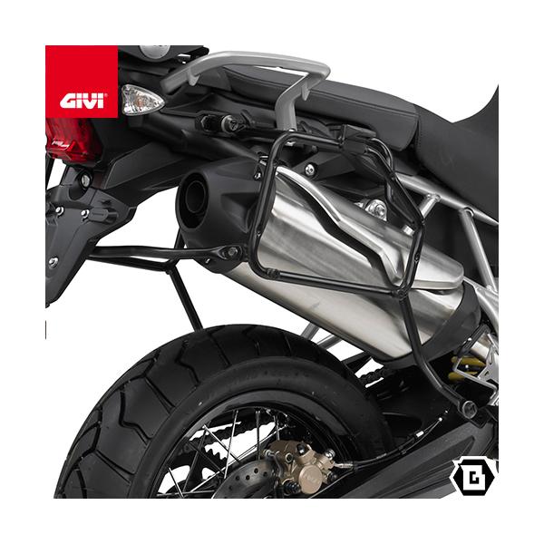 GIVI PLR6409は、MONOKEYサイドケースまたはRETRO FITケースを装着するためのラピッドリリースサイドケースホルダーです。スチール合金で構成されており、耐久性のあるホルダーです。PLRシリーズは、クイックリリース機能があ...