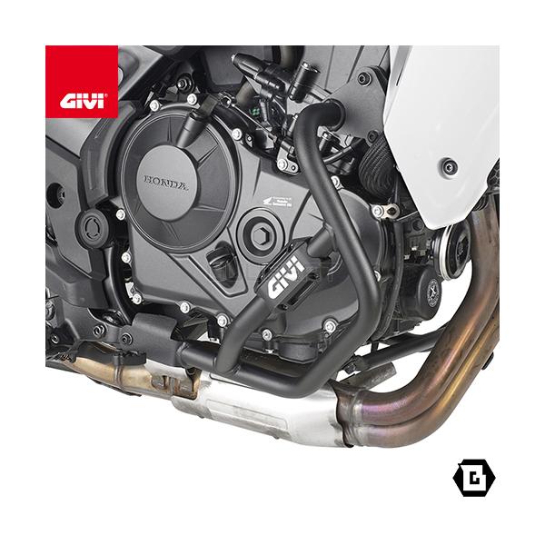 GIVI TN1201は、車種専用設計のエンジンガード（フロントサイドパイプ）です。25mm径のスチールパイプを採用し、優れた強度と耐久性を確保。万が一の転倒時に車体へのダメージを軽減するとともに、エンジン周辺をしっかり保護します。スライダ...