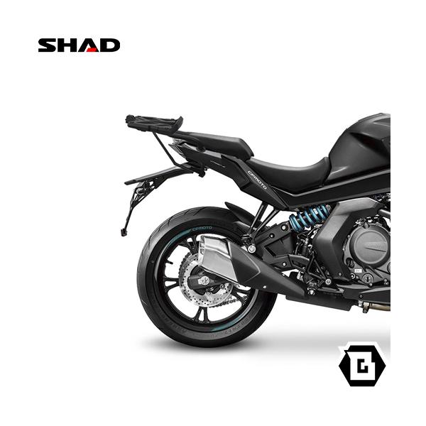 Fixings for mounting a suitcase on top of the motorbike.The SHAD Top Master fixing kit allows you to mount the top case ...