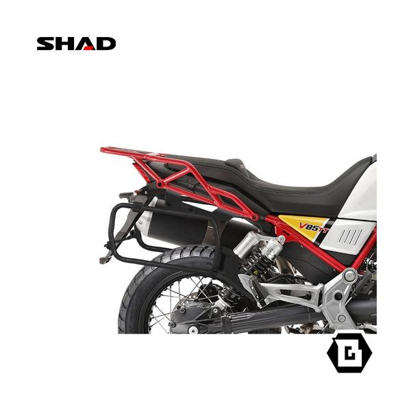 The SHAD Top Master fitting allows mounting a top case onto the motorcycle. It is a fitting specifically designed por ea...