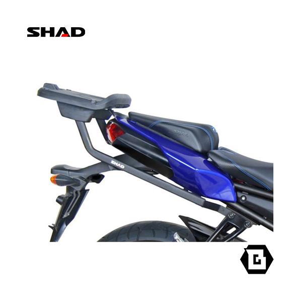 The SHAD Top Master fitting allows mounting a top case onto the motorcycle. It is a fitting specifically designed por ea...
