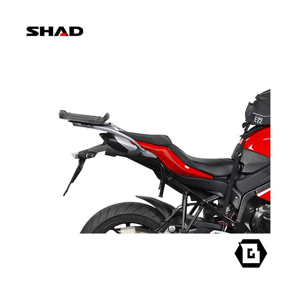 The SHAD Top Master fitting allows mounting a top case onto the motorcycle. It is a fitting specifically designed por ea...
