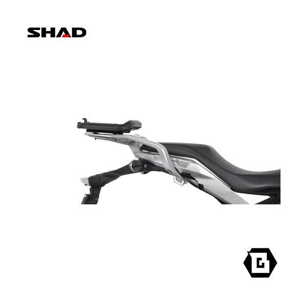 The innovative PIN SYSTEM secures the tank bag to the motorcycle in a safe and easy way. 3 or 4 of the original gas cap ...