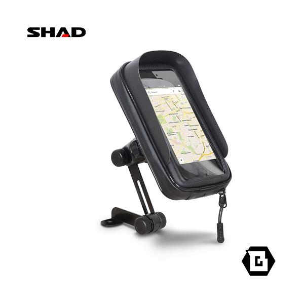 Universal impermeaile smartphone port for motorcycles. Depending on the version chosen, it has an adjustable attachment ...