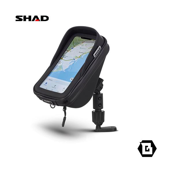 For 180 x 90 mm smartphone.Smartphone holder with an extra pocket, compatible with all motorcycles. It allows to carry w...