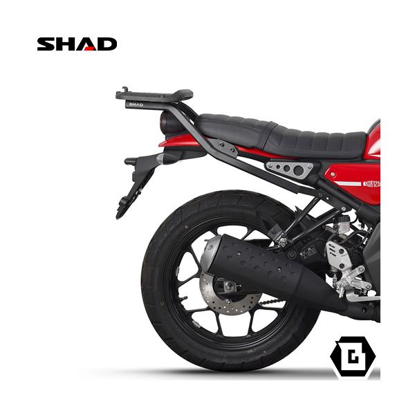 The SHAD Top Master fitting allows mounting a top case onto the motorcycle. It is a fitting specifically designed por ea...