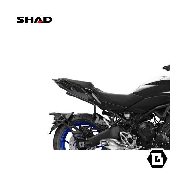 The SHAD Top Master fitting allows mounting a top case onto the motorcycle. It is a fitting specifically designed por ea...
