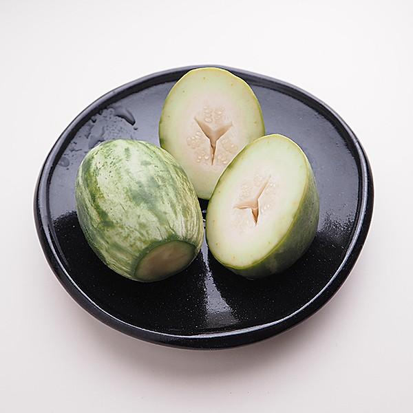 【内容(量)】メロン浅漬け 500g【原材料(産地)】小メロン（国産）、クラフト（砂糖混合ぶどう糖果糖）、しょうゆ、米酢、食塩、唐辛子、調味料（アミノ酸等）、酒精【賞味期限】冷蔵保存で9日