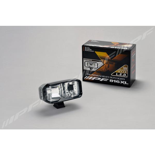 3ハロゲンバルブを使用した明るいバックランプ816 SUPER OFF-ROADERに待望のLEDバージョンが登場。光源をLED化することにより消費電力を55W→12Wへと78％の省エネ化を実現。明るさ1200ｌｍ　ワイド配光でありながら最...