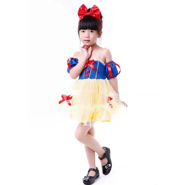 100-110のお子さんを着用いただけます。クオリティー非常に高いワンピースです。身幅：34CM着丈：38CMディズニー遊園地パーティーUSJ子供服白雪姫プリンセス