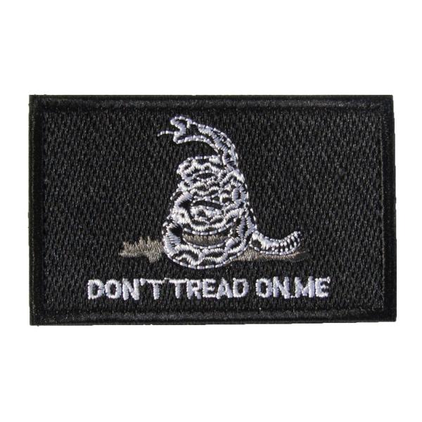 ◇素材:ポリエステル◇サイズ：縦5cm 横8cm◇生産国：中国◇裏面マジックテープでベルクロ部分に装着できます。◇ベルクロメス側付属します。◇タクティカルジャケットにどうぞ。